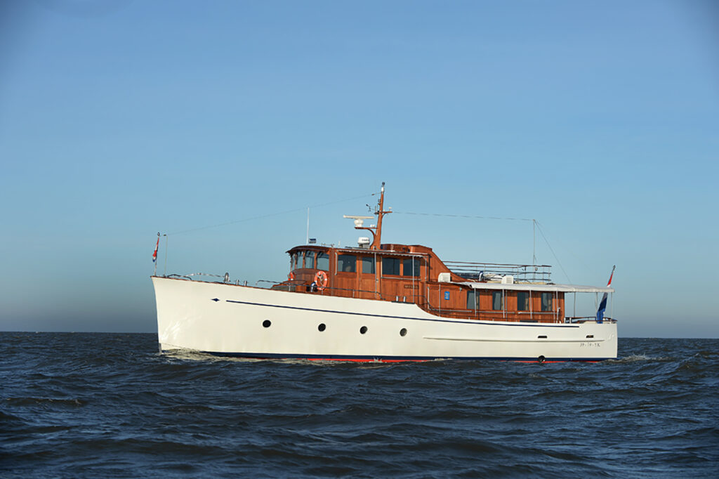 MY MISHA FOR SALE AT VAN DER VLIET - VMG Yachtbuilders